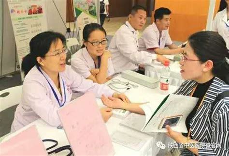 我院代表团一行参加 2017欧亚经济论坛——首届“一带一路”中医药发展论坛暨陕西省“中医中药中国行——中医药健康文化推进行动” 陕西省中医药