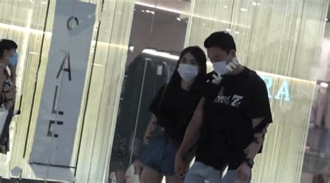 疑似出轨？赌王儿子何猷启带神秘长发美女逛超市 搜狐大视野 搜狐新闻