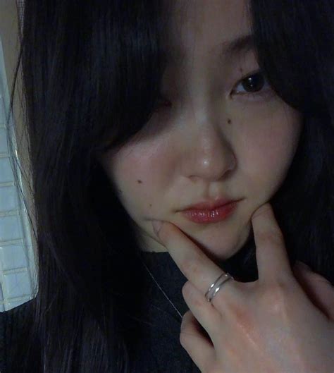 芹奈（長谷川芹奈）さんのインスタグラム写真 芹奈（長谷川芹奈）instagram「 ︎🌚」10月18日 22時11分 Lgm