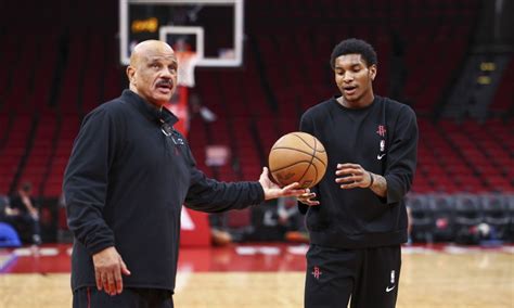 Kevin Porter Jr Rejoins Rockets Lineup After Left Thigh Contusion
