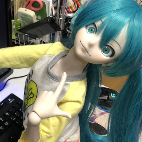 Pin By Cattomi On Anime Hatsune Miku Doll Hatsune Miku Creepy Dolls