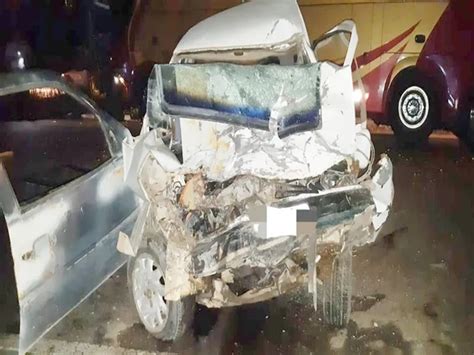 Acidente entre carro e ônibus de turismo de Petrolina deixa uma pessoa