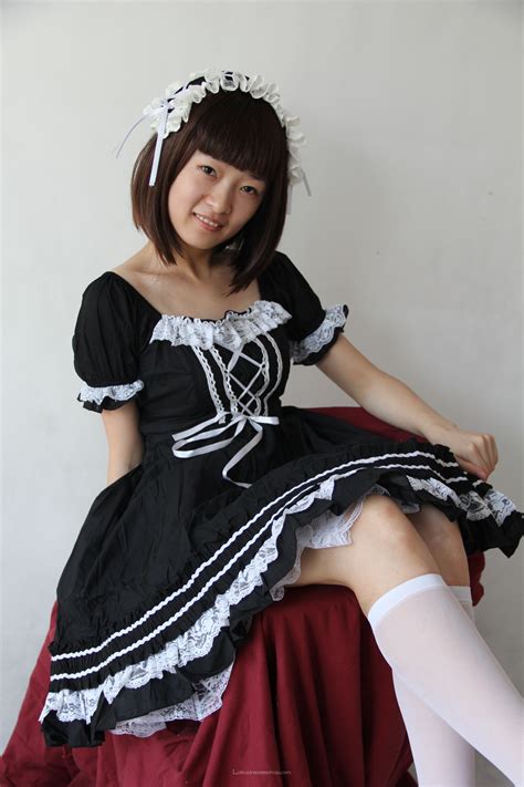 Sheraine filipino housemaid usa sexy vestido negro Fotos eróticas y porno