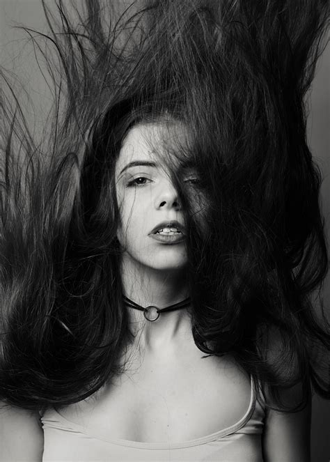 Choker Necklace Styles Types Meanings And History