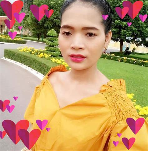 ស្រីខ្មែរល្អឯក ពីរោះណាស់ចាស ️ ️💐 ស្រីខ្មែរល្អឯក ពីរោះណាស់ចាស ️ ️💐 បកស្រាយដោយបងប្រុស ពន្លឺ