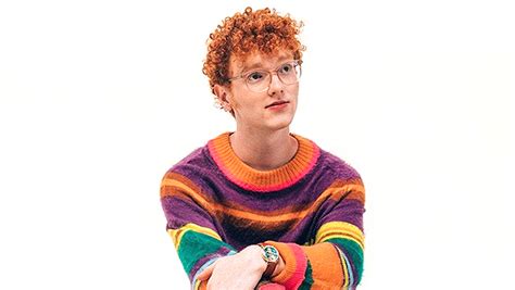 Josh Fudge Says ‘hello In His 80s Inspired Music Video Hollywood Life