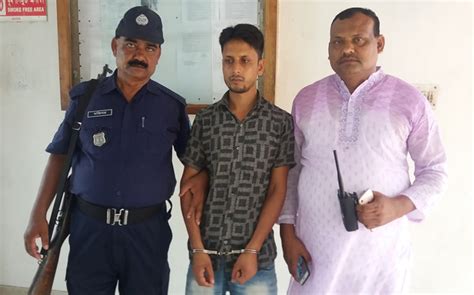 মানিকগঞ্জে চতুর্থ শ্রেনীর ছাত্রীকে ধর্ষণ চেষ্টার অভিযোগে দপ্তরী