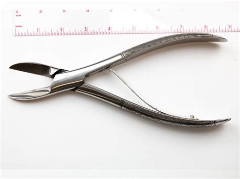 Bone Cutting Forcep