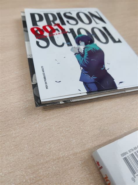 Prison School Manga N° 1 2 Akira Hiramoto Manga Nerdpick Ogni