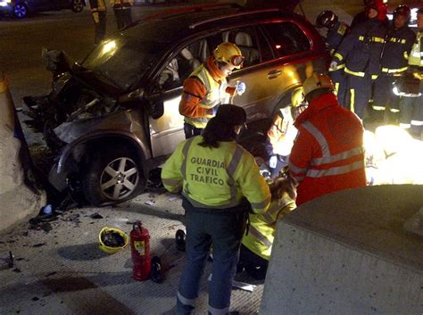 Muere Al Estrellar Su Vehículo Contra El Muro De Un Peaje En Madrid