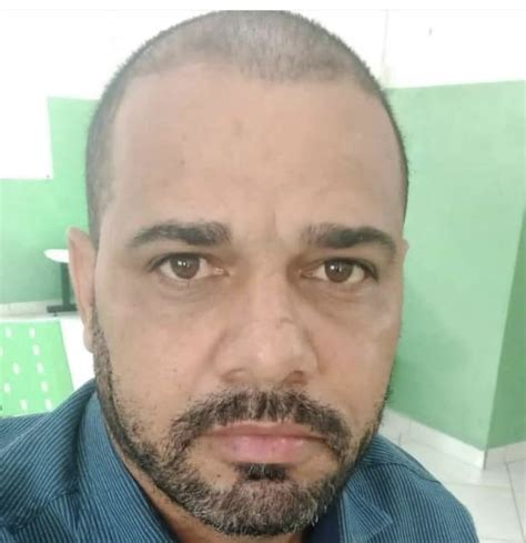 Homem sai de Manhuaçu de moto para encontrar a namorada em Teó na