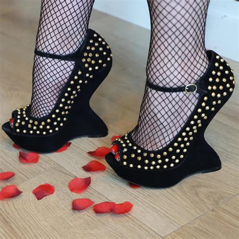 Peep Toe With Red Nails R Highheels