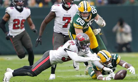 Bucs Stats The Top Defensive Players In Bucs Win Over Packers Per Pff