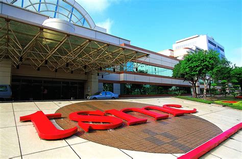 An Update On Tsmcs Transition To 7nm Euv Mass Production And Future