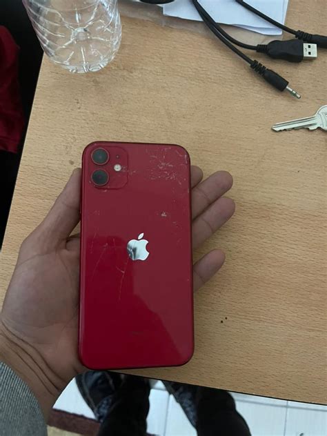 Ekran kırık kasa kırık hapörlede sorun var kutusu var Akıllı Telefon