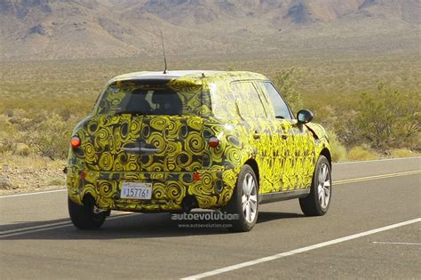 Spyshots 2010 Mini Crossman Autoevolution