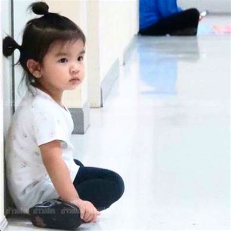 ดาราแห่โพสต์รูป “น้องมะลิ”