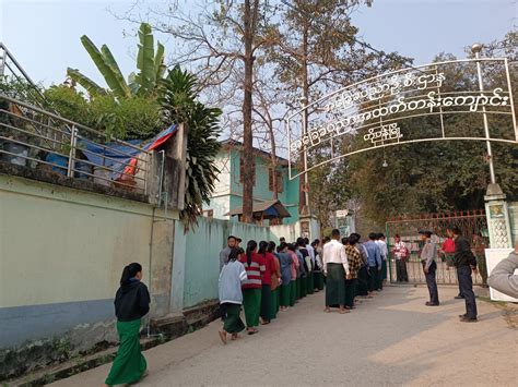 ဟိုပန်စာစစ်ဌာန၌ တက္ကသိုလ်ဝင်စာမေးပွဲ ဓာတုဗေဒဘာသာရပ် ဆက်လက်ဖြေဆို Information And Public