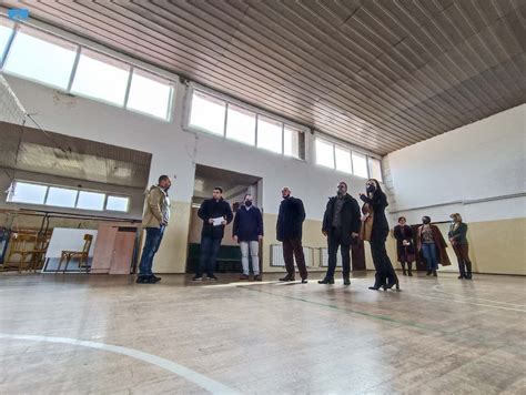 ФОТО Се реконструира средното економско училиште „Св Кирил и Методиј