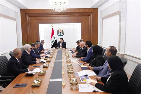 السوداني يوجه بإعداد خطط لإصلاح مصرفي الرافدين والرشيد وفق المعايير