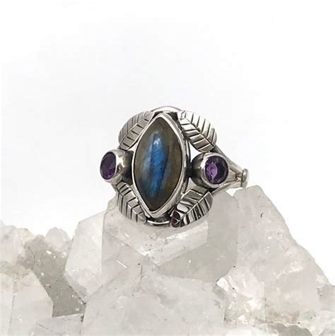Labradorite Stone Metaphysical Properties