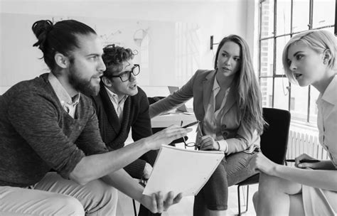 Virtual Assistants Vs Chatbots Choosing The Right Solution Marcom Ventures