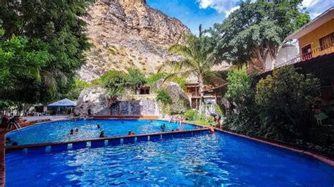 El Oasis un paraíso de aguas termales en la sierra gorda queretana