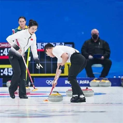 两连胜！冰壶混双中国组合收获两连胜许晓伟王韶云