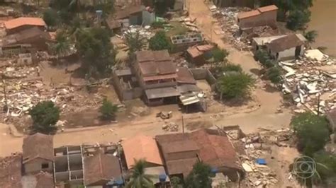 Sobe para 14 o número de mortos nos temporais que atingiram a Bahia Jornal Nacional G1