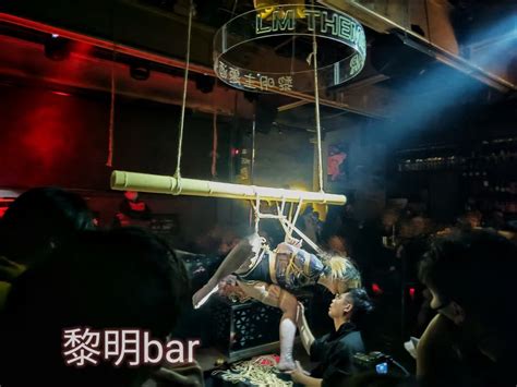 黎明酒吧 on Twitter 周五晚CK专场 手机随拍先将就一下看 现场气氛太炸了坐等后期视频 绳师 CK11230970 模特
