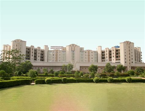Indraprastha Apollo Hospitals Multi Speciality Hospital In Delhi