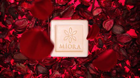 Miora Cosmetic Mania Medya