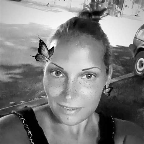 Poslednjih Dana Nisam Skrolovala Po Thredyimala Sam Neke Ludake Oko Sebe Videla Si Nisam Znala