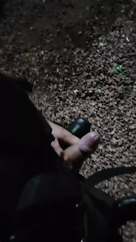 El Policía Es Un Exhibicionista Con Una Gran Polla En Las Calles Xhamster