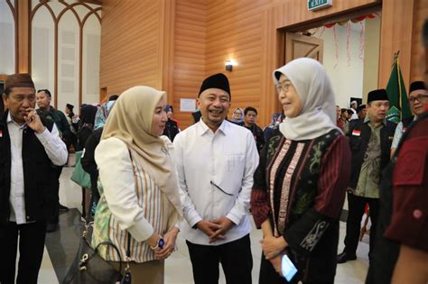Lepas Ratusan Jemaah Haji Kloter Pertama Asal Jakarta Pemprov DKI