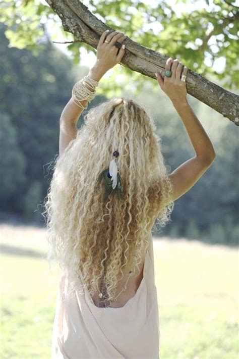 Top 30 Hippie Hairstyles To Give A Funky Look To Ur Hairs
