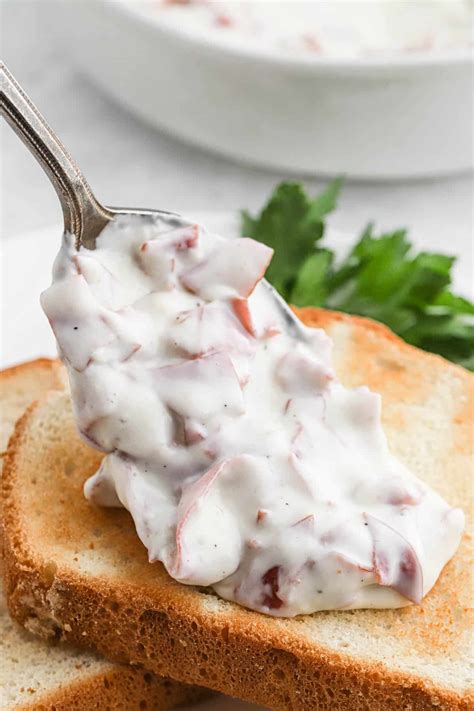 Chipped Beef Gravy Served On Toasted Sandwich Bread