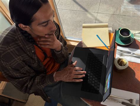 Sudah Tersedia Di Indonesia Intip Spesifikasi MacBook Pro M3 Di Apple Authorised Reseller Ini