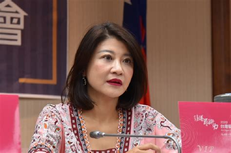 好心肝連夜幫民眾打疫苗 林楚茵批：絕不能有人「特權超車」 上報 焦點