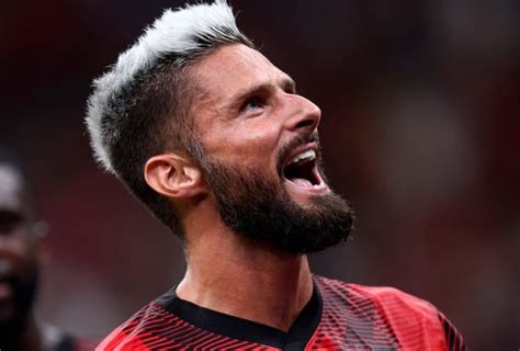 Giroud Est Là Mais Comment La Défense Comment Lac Milan Arrive Au