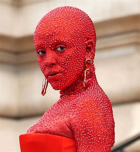 Doja Cat Steals Paris Fashion Week With Two Stunning Looks Purewow