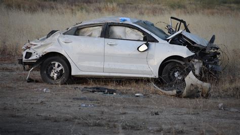 One Dead In Early Morning Rollover Crash On Hwy 99 Near Selma