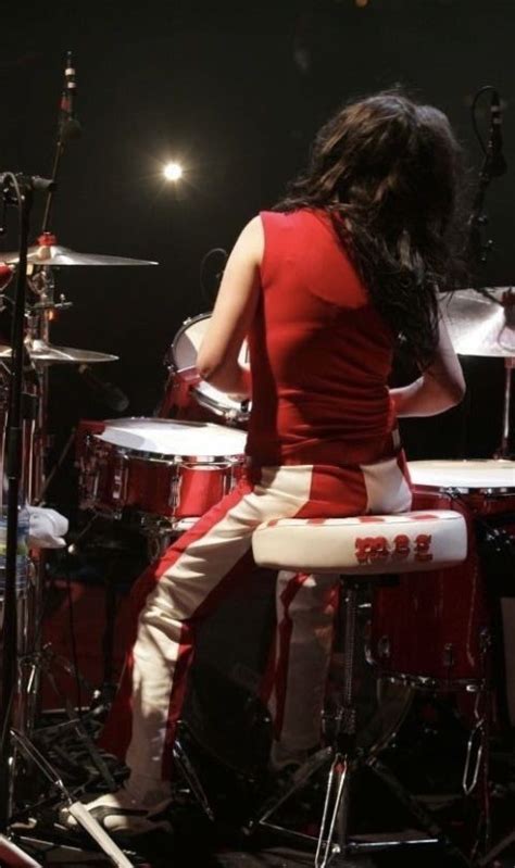Meg White Outfits Meg White Poster The White Stripes Outfits Drums