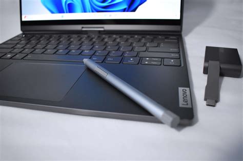 Review Lenovo Thinkbook Plus Gen Two Displays One Vision