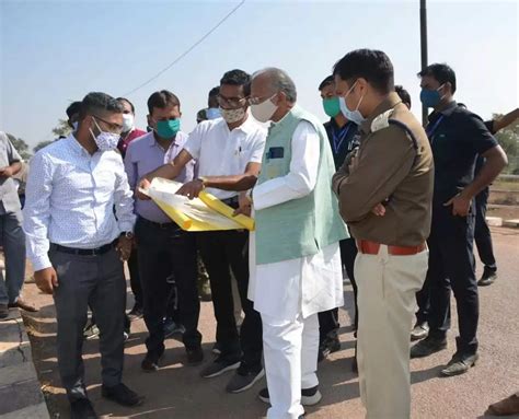 गृह मंत्री ने किया नवीन राजिम मेला स्थल का अवलोकन