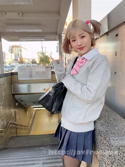 Gama 005 舌ピに金髪ボブのヤンチャな女子校生「るるちゃ。」「クリをいっぱい舐めて下さいよろしくお願いします（；ω