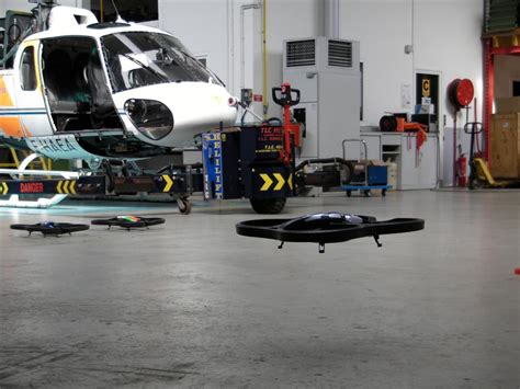 Op Linux Draaiende Parrot AR Drone Quadricopter Kost 300 Dollar Beeld