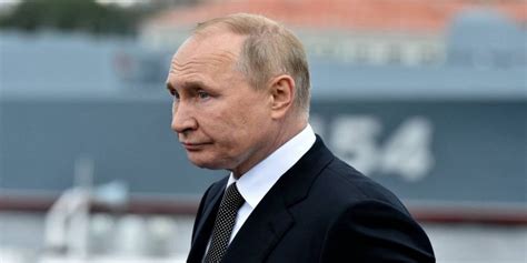 Putin yara aldı ama hala iktidarda