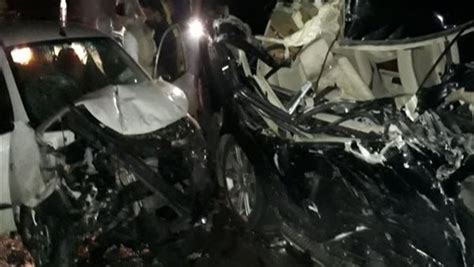 إصابة ٦ أشخاص في تصادم سيارتين بطريق مطروح الساحلي