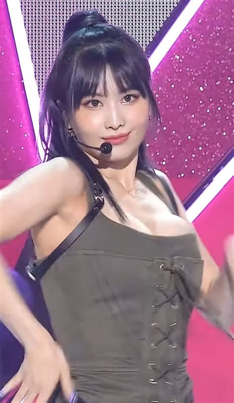 Sana Naughty Hand Rtwicensfw